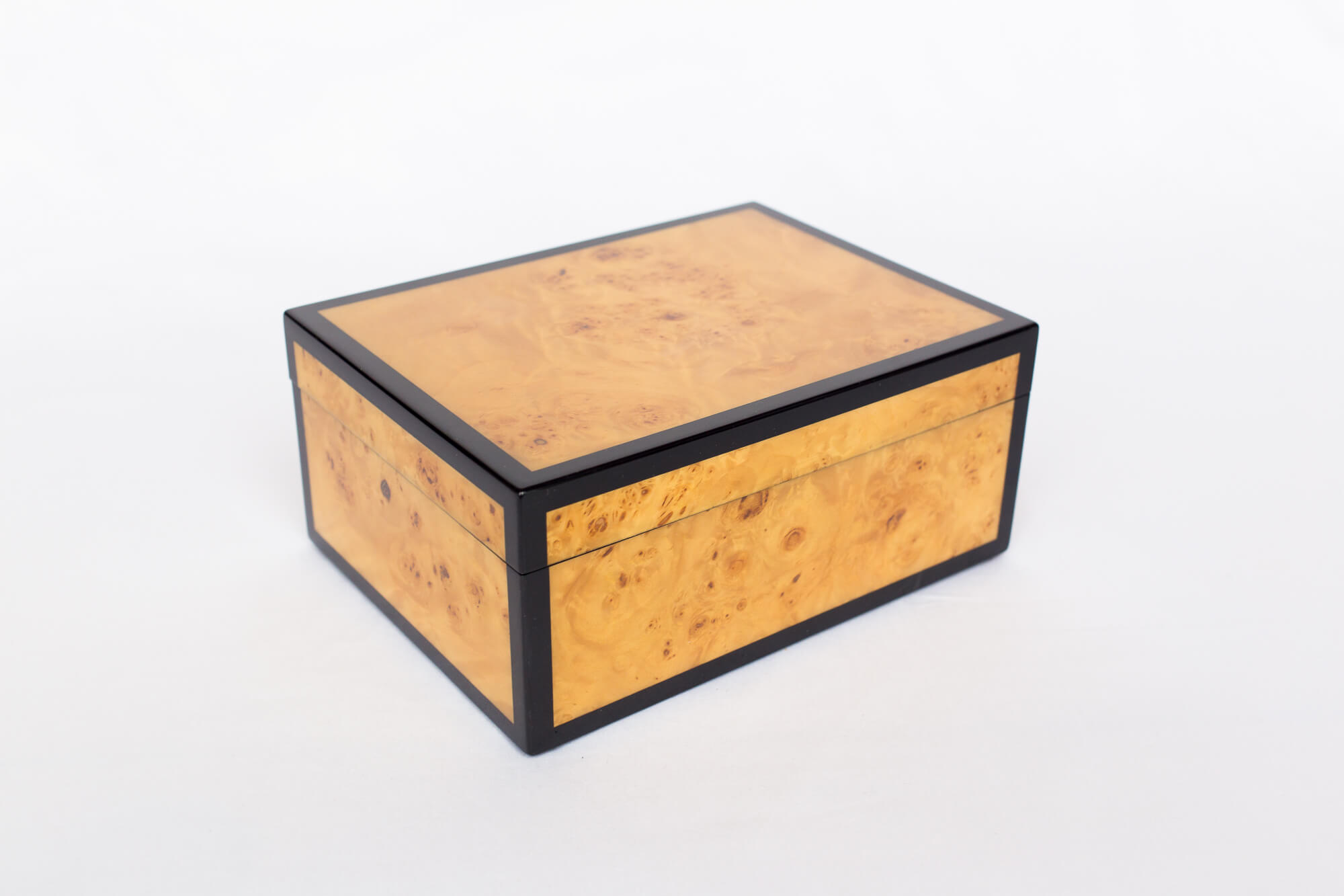 Boombox Gifts | Your memories and photos, gifted inside a gorgeous box