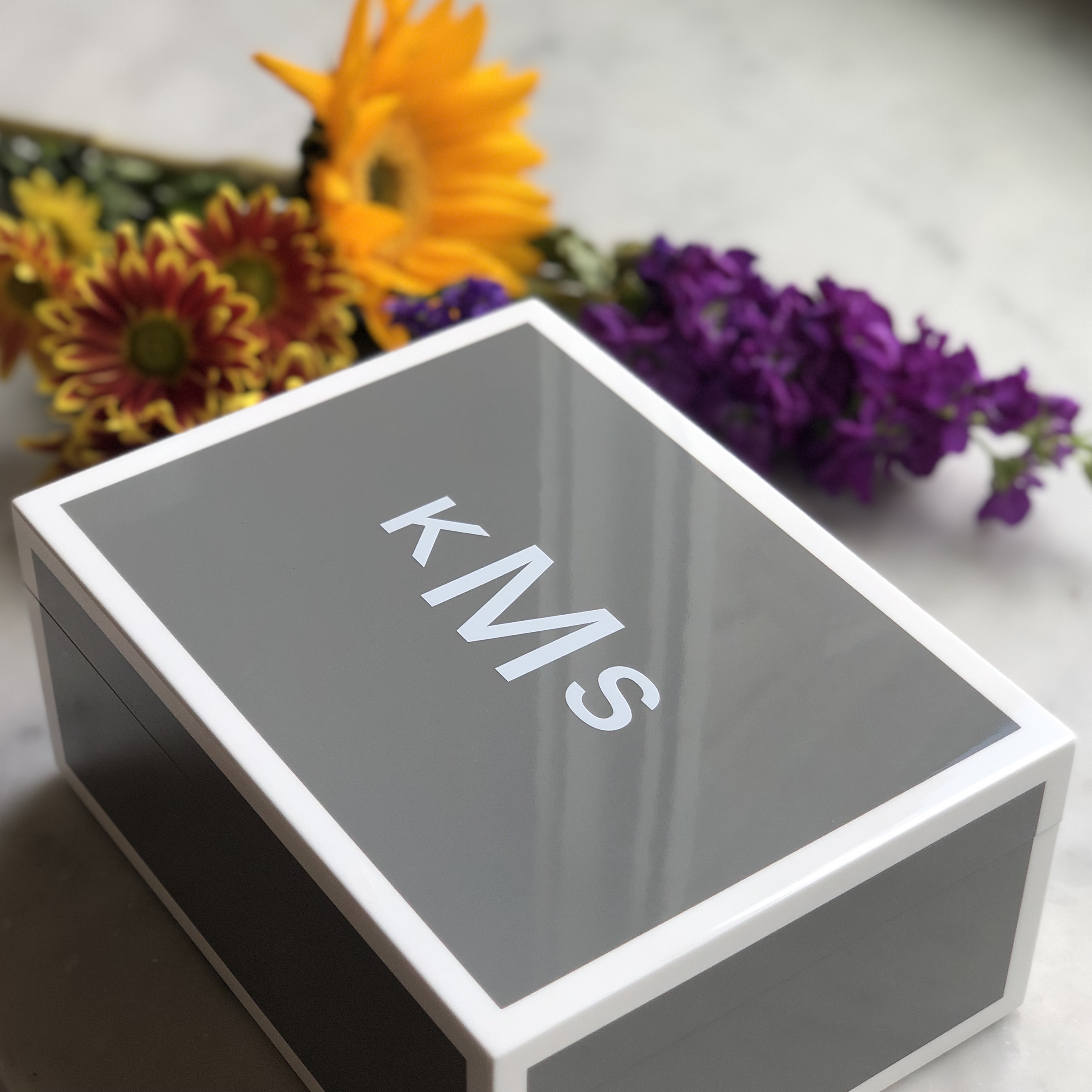 Boombox Gifts | Your memories and photos, gifted inside a gorgeous box